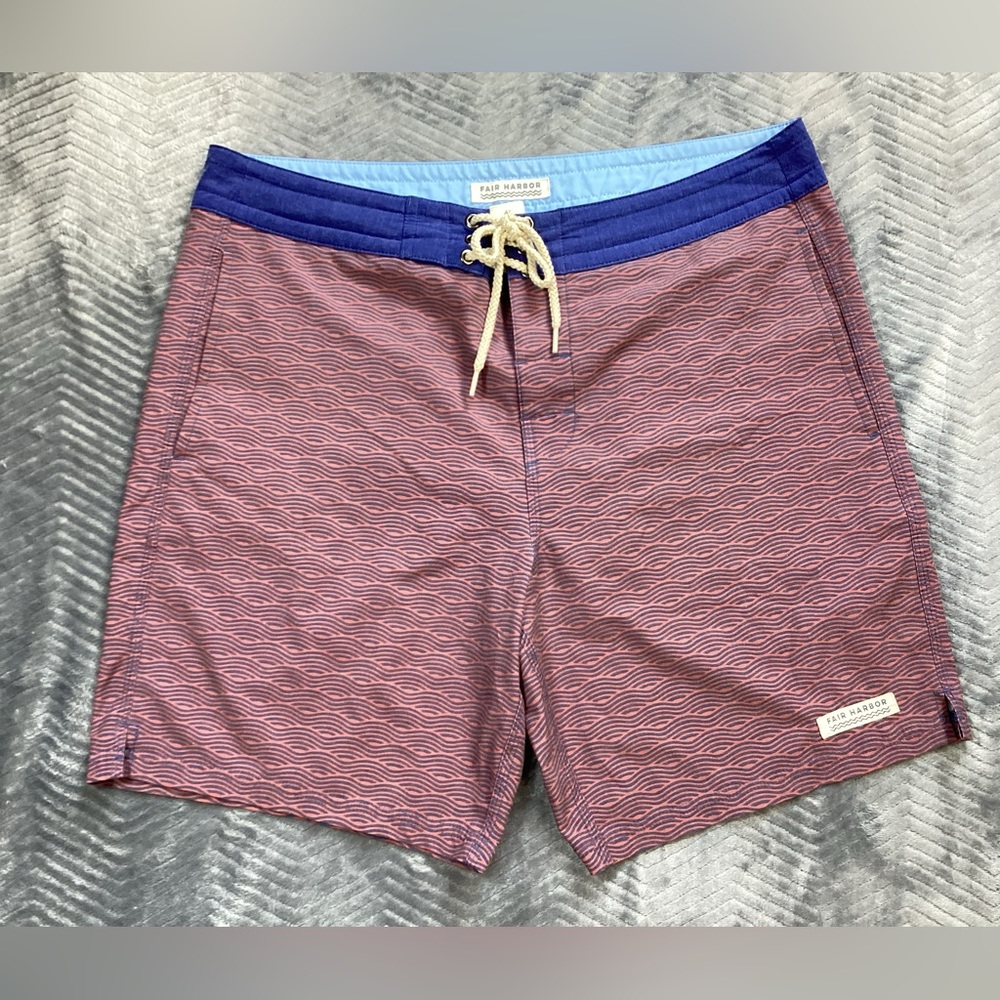 Men’s Fair Harbor Nautilus Red Wave Board Shorts 34 - Gem